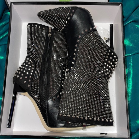 AKIRA | Shoes | Akira Heels | Poshmark